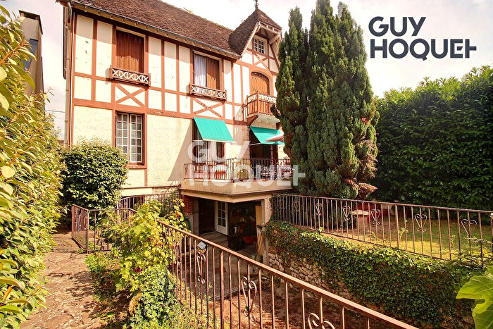 Mandres-les-Roses : Maison 7 pièces à vendre