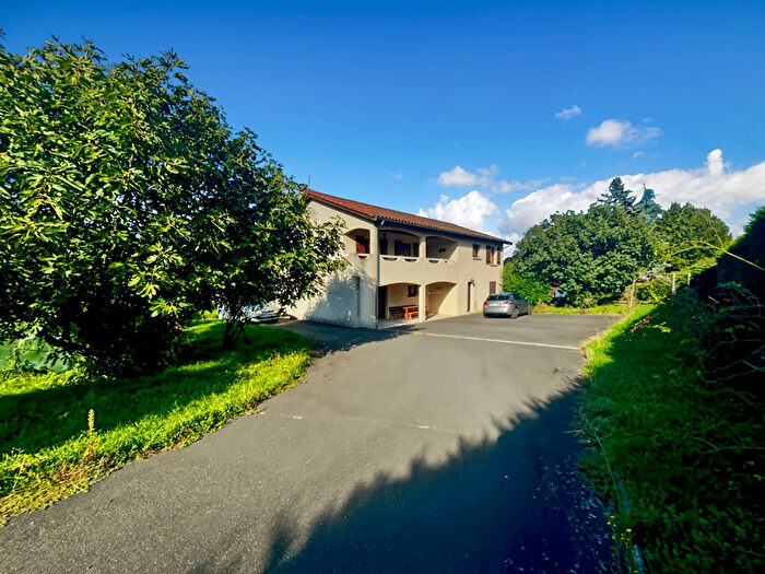 Maison à vendre - Saint-Michel-sur-Rhône - 6 pièces - 5 chambres