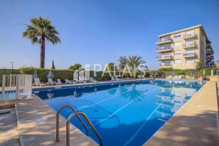 Appartement 2 pièces à Nice, Caucade, à vendre