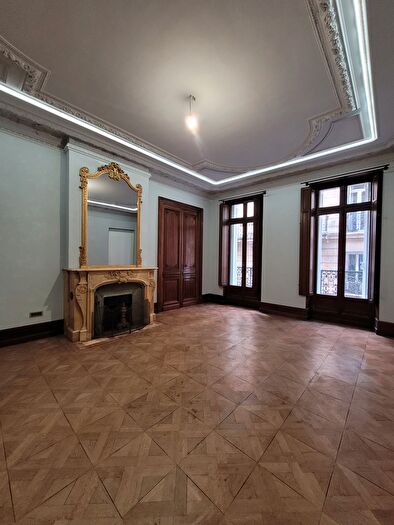 Appartement à louer - Marseille e , Palais de Justice - 5 pièces - 4 chambres