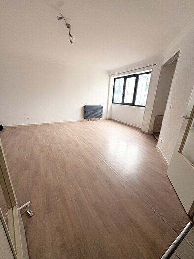 Appartement 3 pièces à Saint-Quentin, Centre-ville, à louer