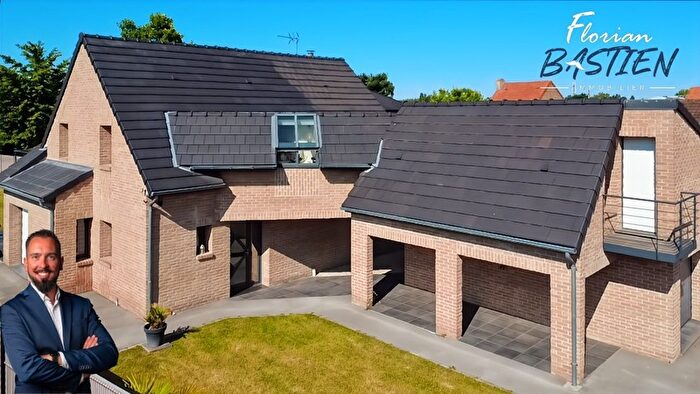 Maison à vendre - Petite-Forêt - 7 pièces - 5 chambres