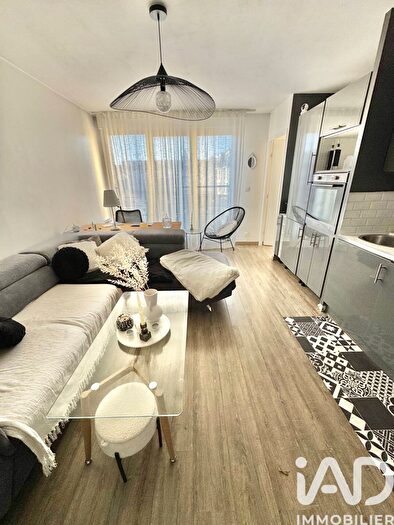 Centre Vieux Bourg, Le Plessis-Bouchard : Appartement 2 pièces à louer