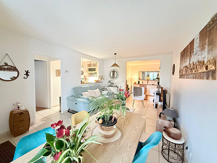 Appartement à vendre - Savigny-le-Temple, Plessis-le-Roi - 2 pièces - 1 chambre