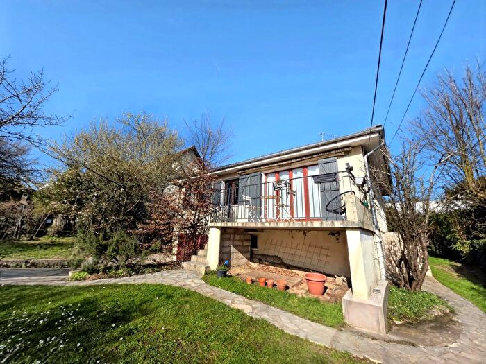 Maison à vendre - Triel-sur-Seine - 4 pièces - 3 chambres