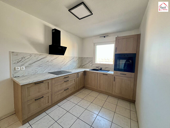 Appartement à louer - Sarrebourg, Centre-ville - 4 pièces - 2 chambres