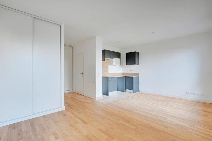 Agent Sarre-Centre-Les Vallées-La Garenne, Colombes - Appartement 1 pièce à louer