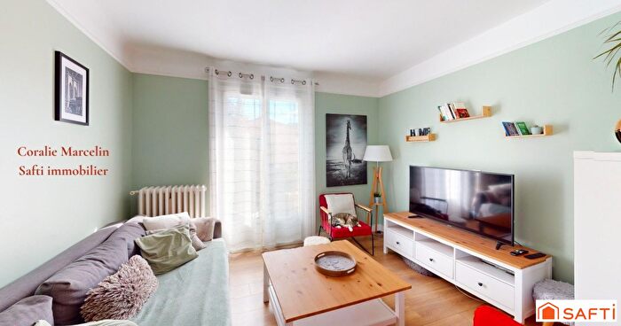 Maison à vendre - Brignoles, Centre-ville, Vieille ville - 6 pièces - 4 chambres