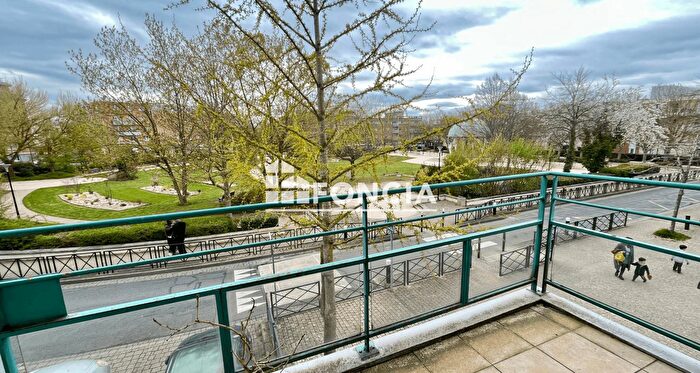 Appartement à vendre - Élancourt, Clé Saint-Pierre, Pissaloup, La Revanche - 3 pièces - 2 chambres