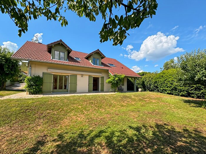 Maison 7 pièces à Cessy, à vendre