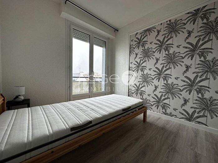 Appartement à louer - Lorient - 5 pièces - 4 chambres