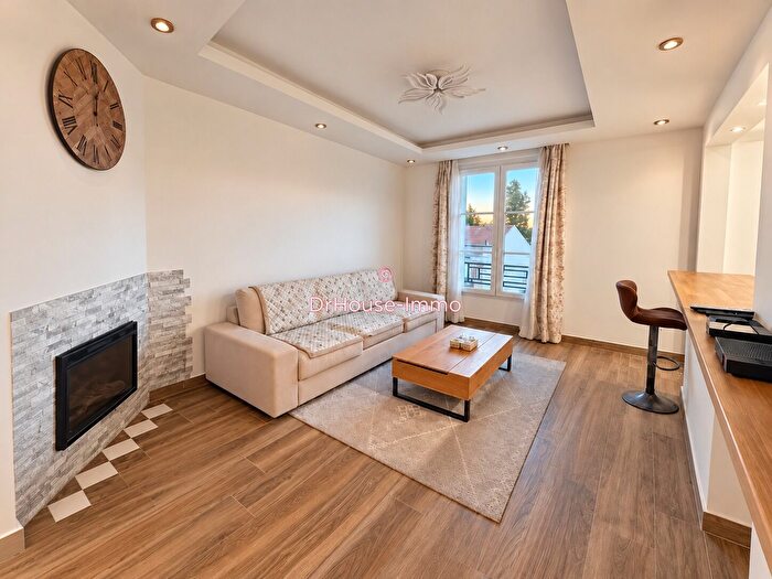 Choisy-le-Roi, Centre-ville, Parc Prairie, Hautes Bornes : Appartement 3 pièces à vendre