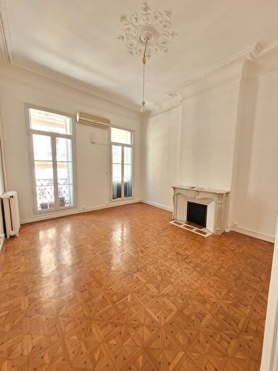 Appartement à vendre - Marseille er , Chapitre - 3 pièces - 2 chambres