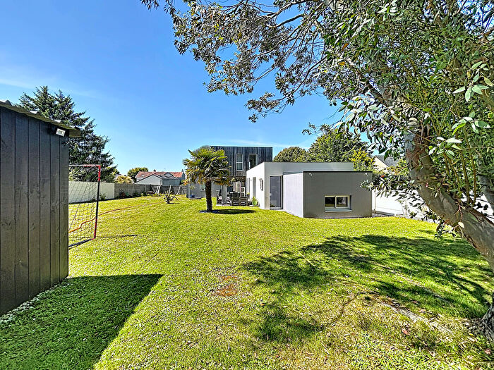 Maison 6 pièces à vendre - Carquefou, Centre-ville, Charbonneau, Châteaubriand, Bois Saint-Lys