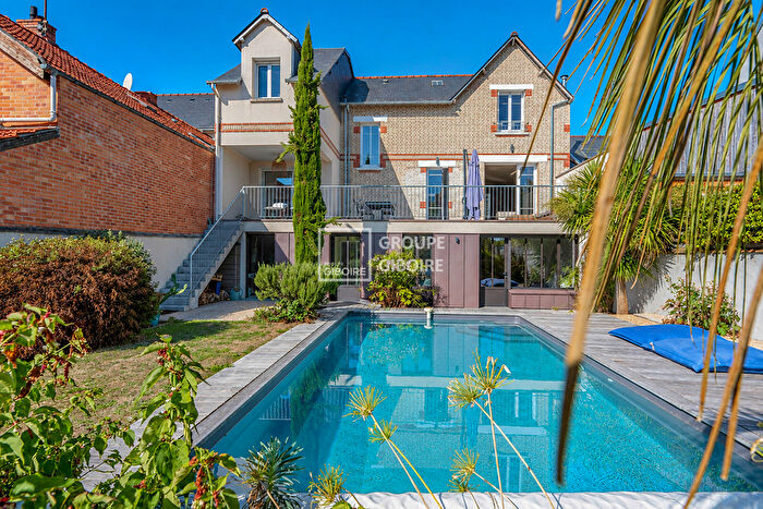 Maison 7 pièces à vendre - Quartiers Nord-Ouest, Saint-Martin