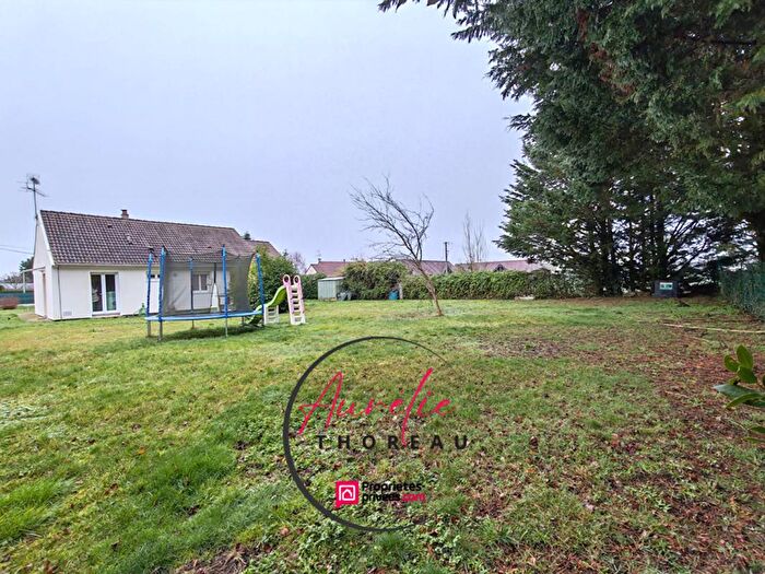 Maison à vendre - Saint-Lyé-la-Forêt - 5 pièces - 3 chambres