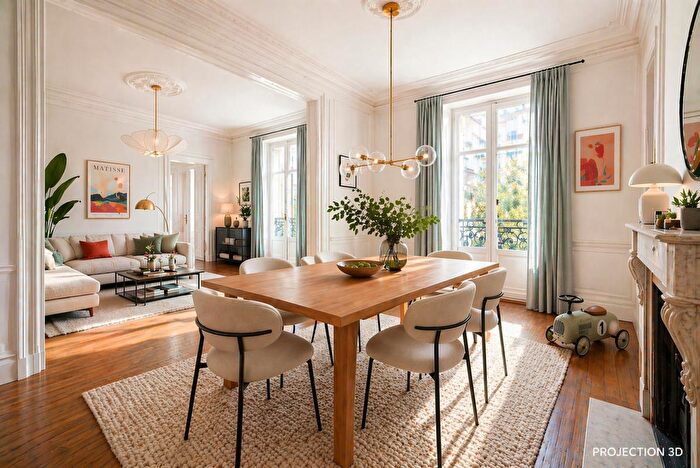 Appartement 5 pièces à vendre à Nantes, Cité des Congrès, Champs de Mars