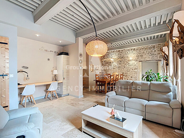 Maison à vendre - Vallabrègues - 5 pièces - 3 chambres