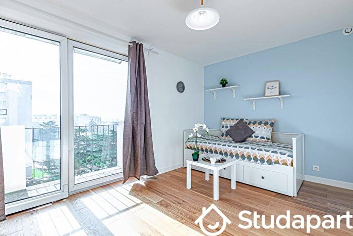 Appartement à louer - Abbaye, Créteil - 1 pièce - 2 chambres