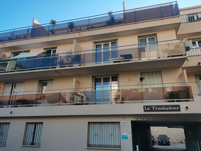 Appartement 1 pièce à louer à Toulon, Champs-de-Mars