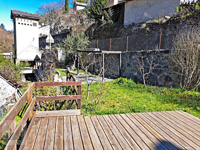 Maison à vendre - Sainte-Colombe-sur-Guette - 6 pièces - 3 chambres