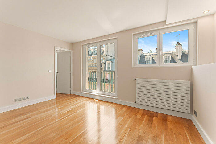 Appartement 2 pièces à vendre à Paris 17ème, Legendre, Lévis
