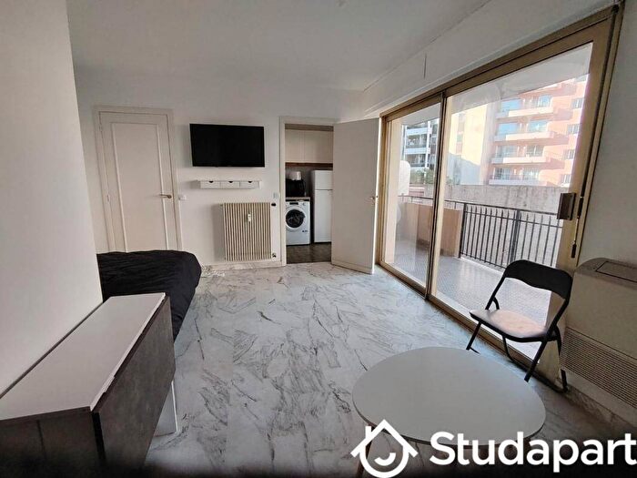Appartement à louer - Juan-les-Pins, Antibes - 1 pièce