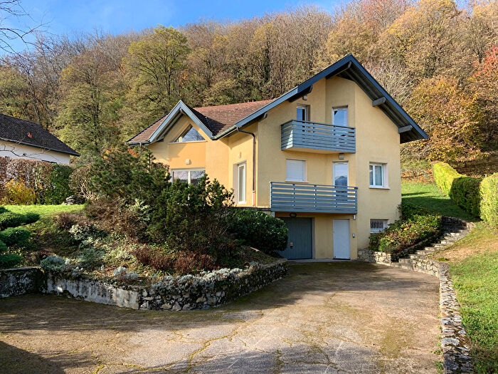 Maison à vendre - Chapareillan - 7 pièces - 3 chambres