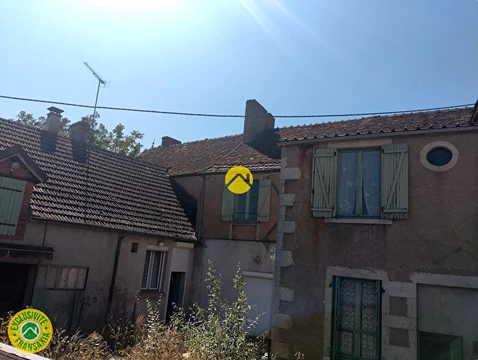 Maison à vendre - Ainay-le-Château - 5 pièces - 4 chambres