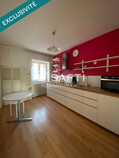 Maison 6 pièces à Chezal-Benoît, à vendre