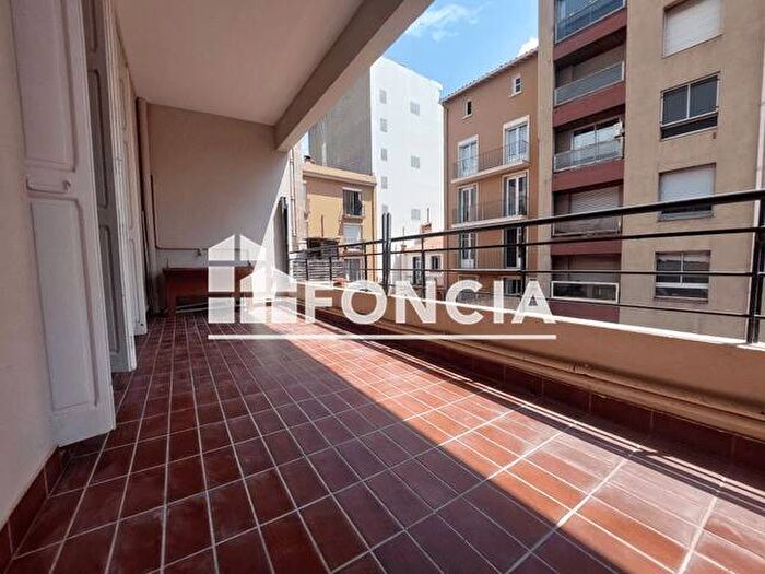 Appartement à louer - Perpignan - 4 pièces - 3 chambres