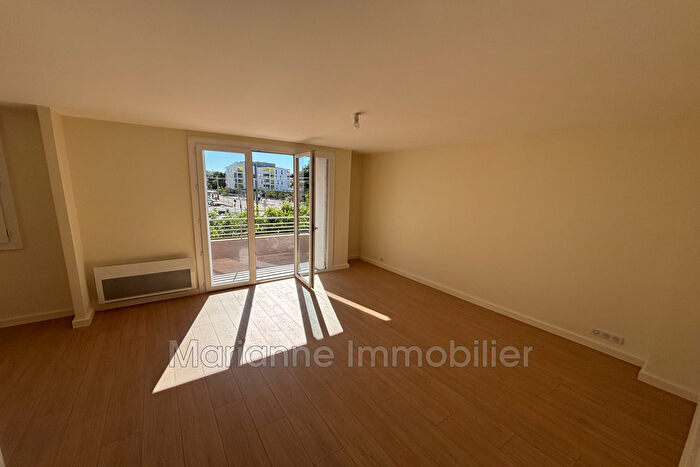 Appartement à louer - Montpellier, Estanove - 3 pièces - 2 chambres