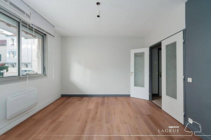 Appartement à louer - Vichy - 2 pièces - 1 chambre