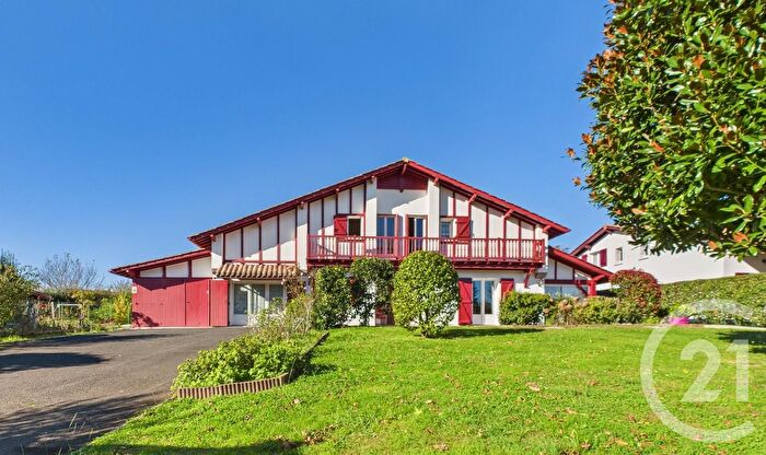 Maison à vendre - Itxassou - 9 pièces - 7 chambres