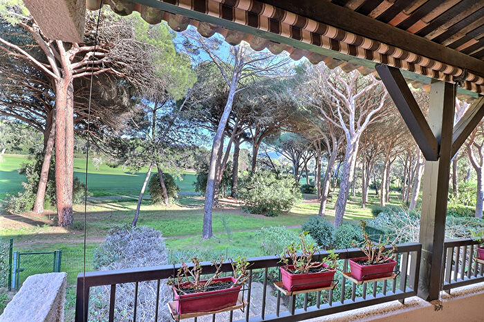 Appartement à vendre - Saint-Raphaël, Valescure, Vaulongue - 4 pièces - 2 chambres