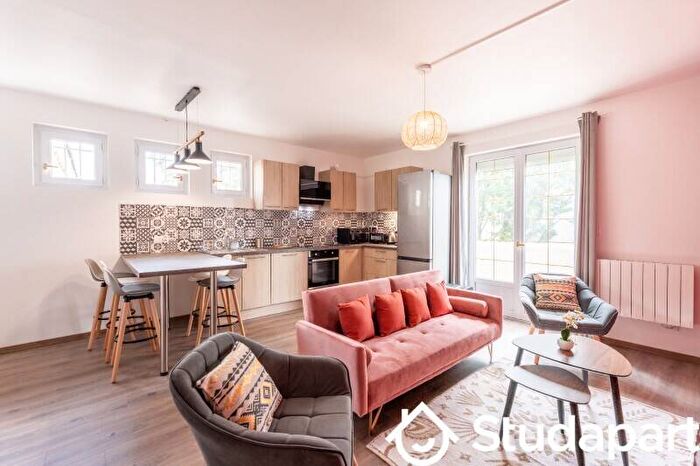 Centre Ville-Rive Gauche, Rouen : Appartement 1 pièce à louer