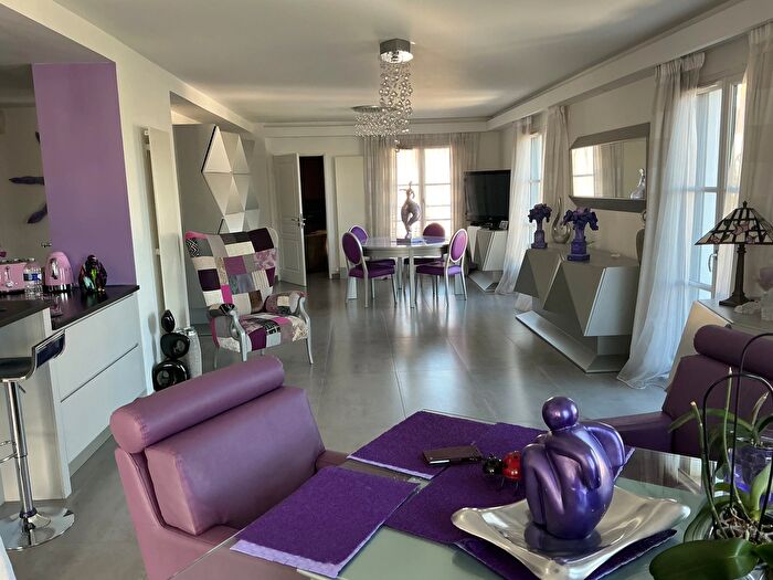 Fontainebleau, Constance, Fleury - Appartement 8 pièces à vendre