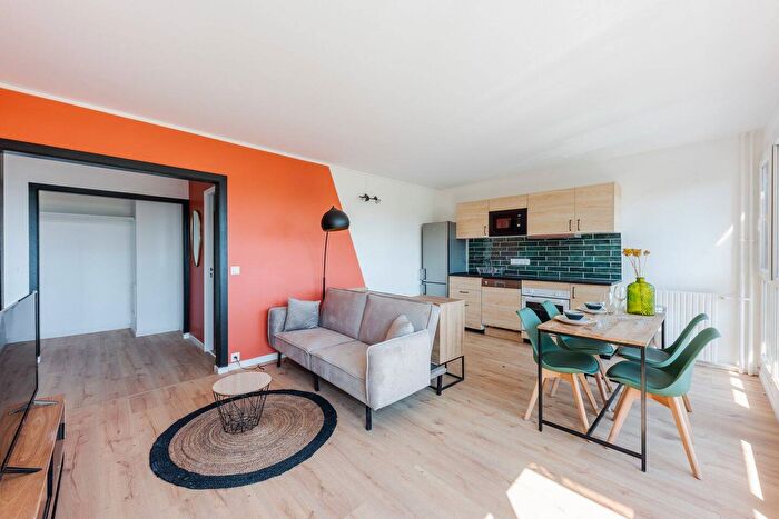 Appartement à louer - Centre I, Choisy-le-Roi - 5 pièces - 2 chambres