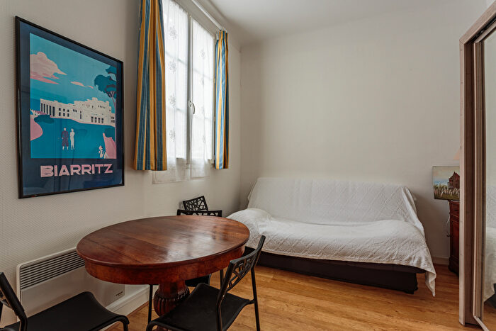Appartement à vendre - Biarritz, Centre-ville Ouest - 2 pièces - 1 chambre
