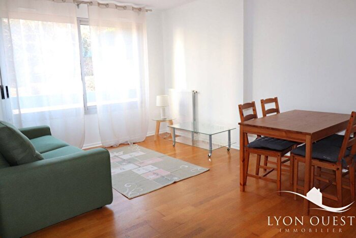 Appartement à louer - Charbonnières-les-Bains - 2 pièces - 1 chambre