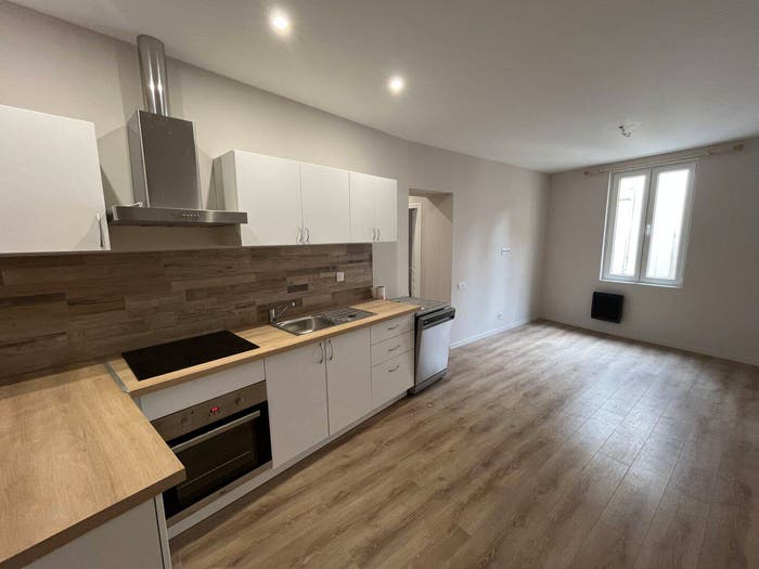 Secteur Sauvegarde, Grasse : Appartement 3 pièces à louer