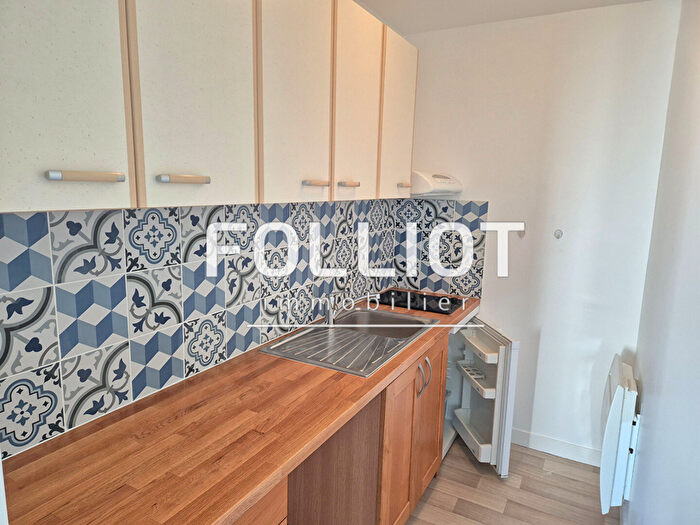 Appartement à louer - Saint-Lô, Est - 1 pièce