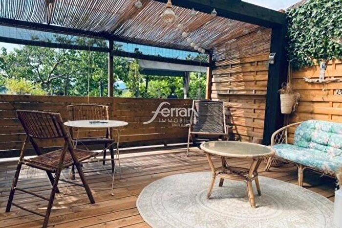 Maison à louer - Ouest, Lorgues - 2 pièces - 1 chambre