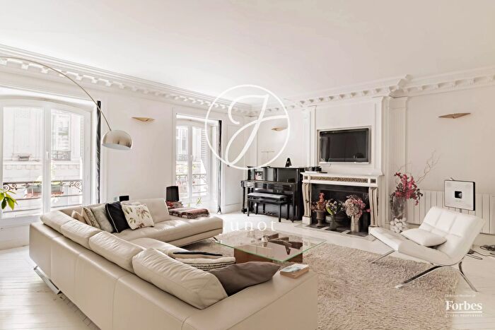 Appartement 6 pièces à vendre à Paris 8ème, Hoche Friedland