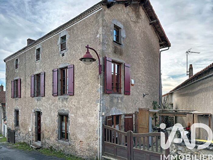 Maison à vendre - Gourgé - 6 pièces - 5 chambres