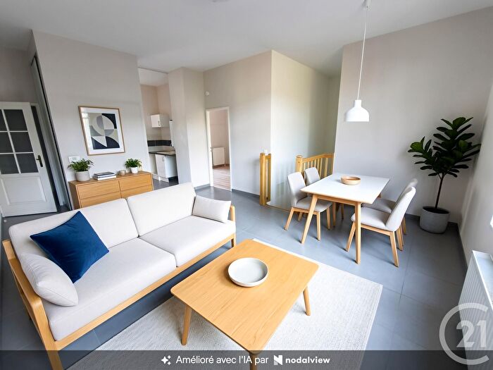 Orléans, Saint-Marc, Faubourg Bourgogne : Appartement 4 pièces à vendre