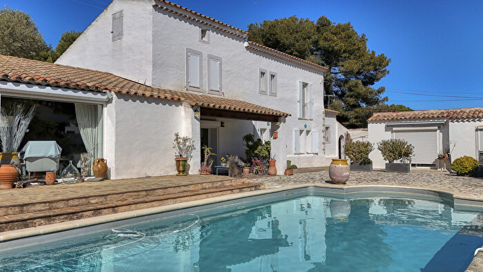 Maison à vendre - Bandol - 7 pièces - 5 chambres