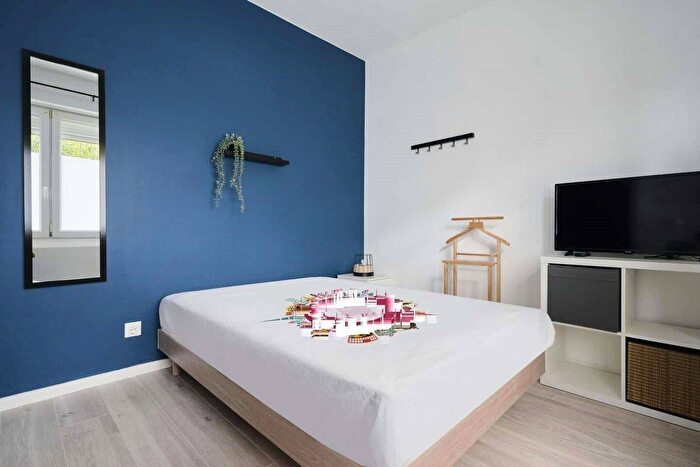 Appartement à louer - Beaumont, Croix - 1 pièce