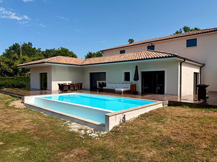 Maison 10 pièces à Maurens, à vendre