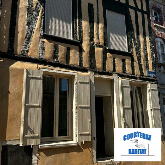Maison 3 pièces à vendre à Saint-Julien-du-Sault